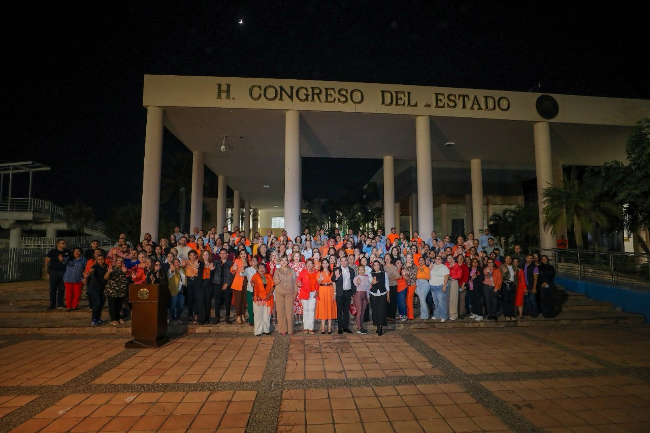 El Congreso de Sinaloa se ilumina de naranja: Morena arranca la lucha ...