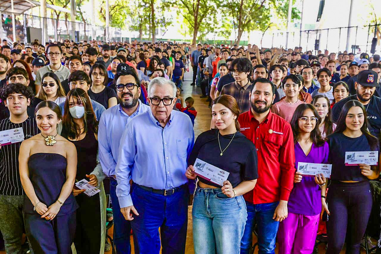 Rocha Moya impulsa a la juventud sinaloense: “Sean emprendedores y ...